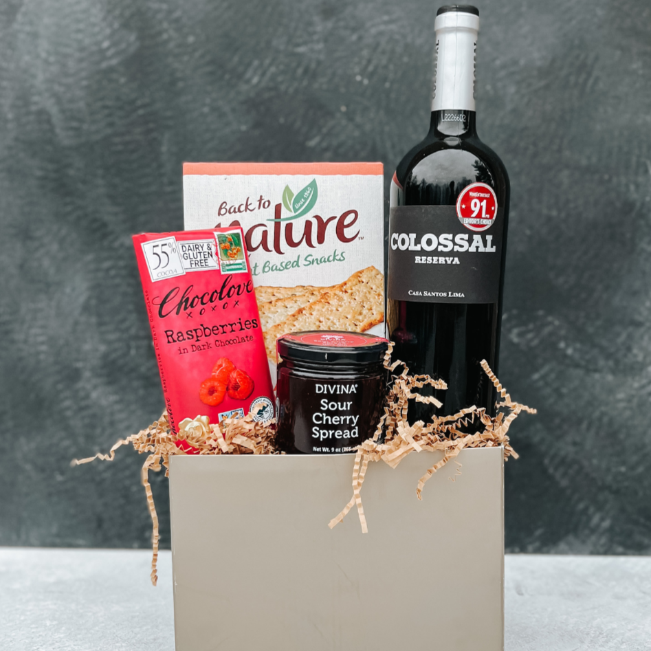 Gourmet Gift Box – White Horse Wine and Spirits